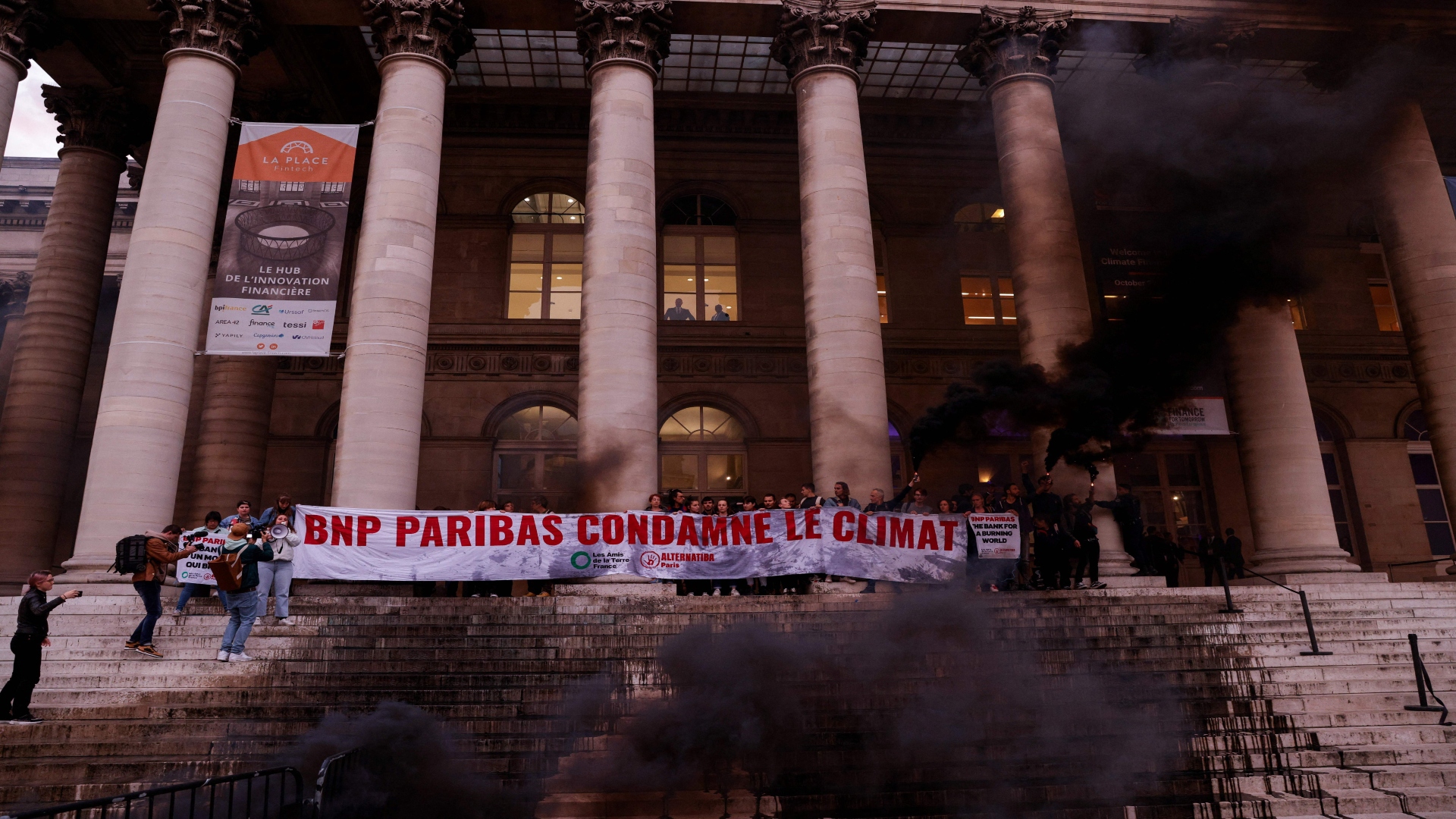 BNP Paribas sued over its support of fossil fuels - LifeGate