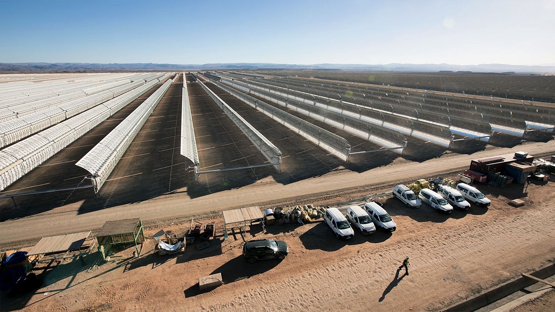 Morocco’s King opens world’s largest concentrating solar power plant ...