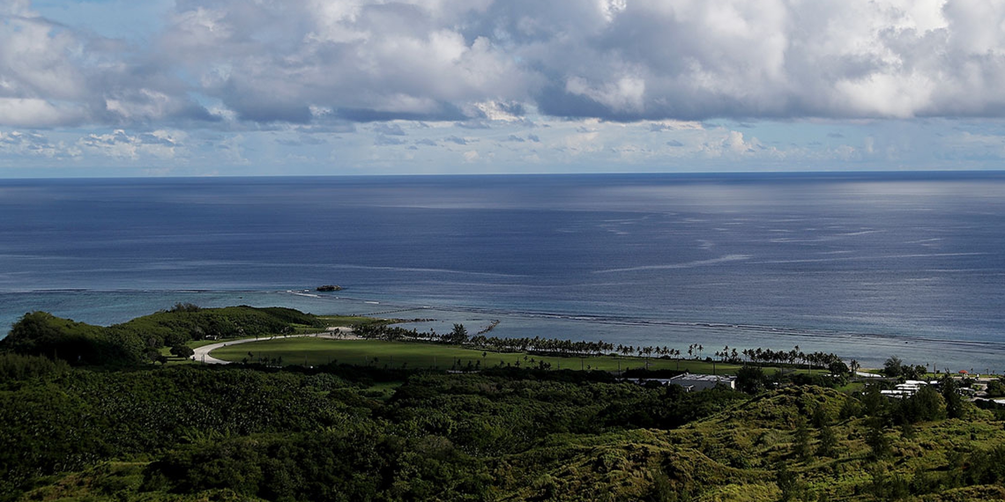 Un terzo delle barriere coralline dell'isola di Guam è andato perduto ...