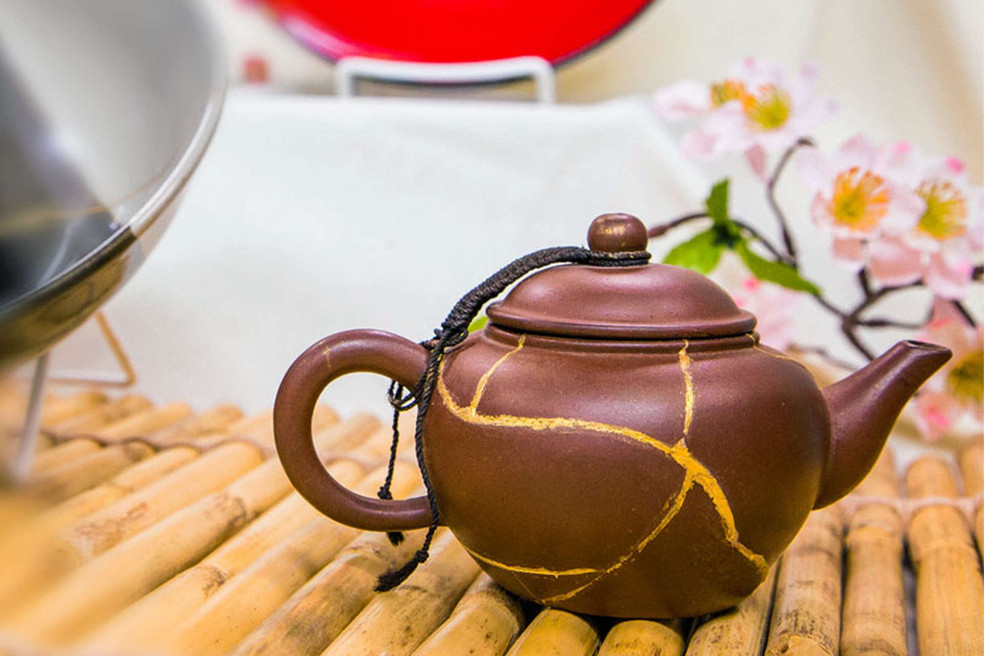 Kintsugi: the art of precious scars - LifeGate