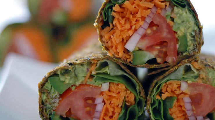 Vegetable wrap with guacamole - LifeGate