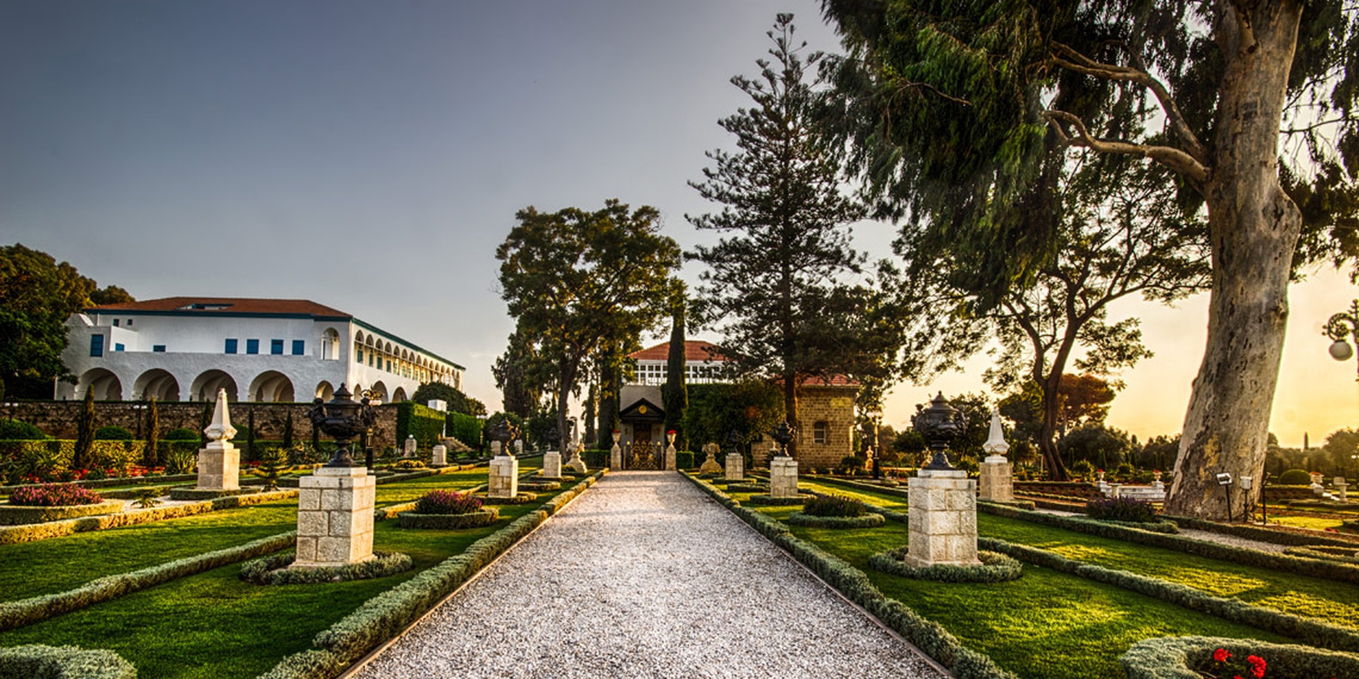 Celebrating the bicentenary of the birth of Bahá’u’lláh, founder of the ...