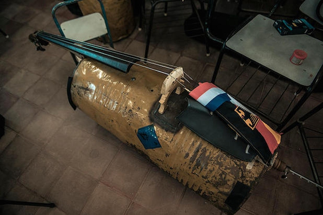 Recycled Orchestra: How to make music out of rubbish - LifeGate