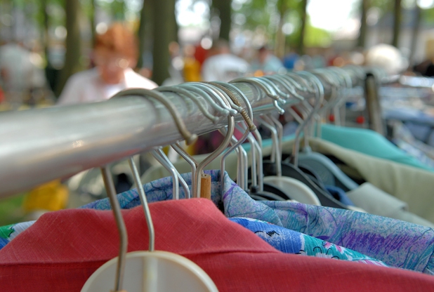 Recycle second-hand clothes: do it for the planet, and for your wallet ...