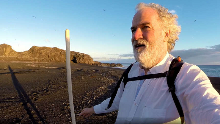 Elderly adventurer spends 11 days as castaway on newly formed island ...