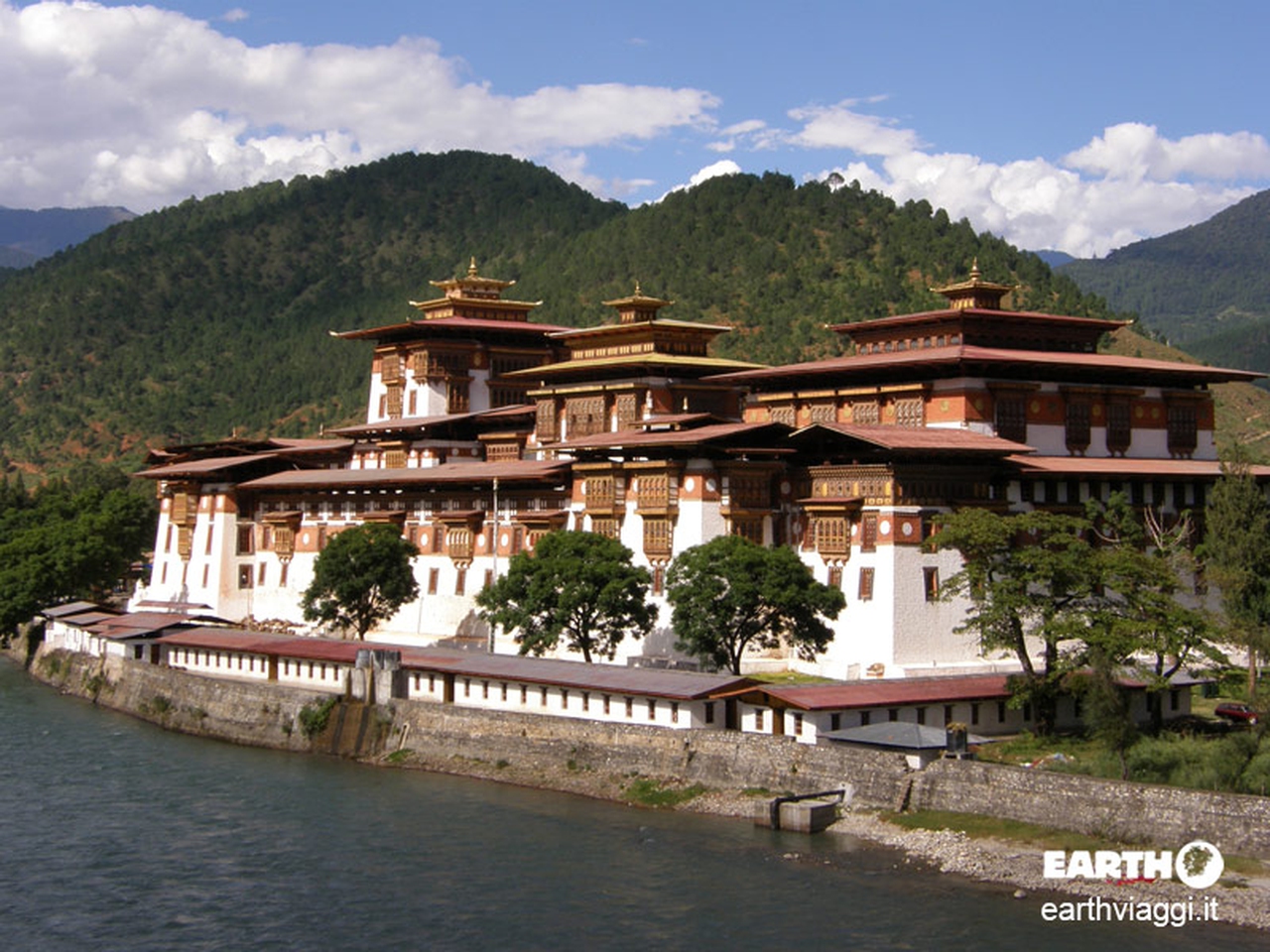 Bhutan, the fairy tale of the thunder dragon kingdom - LifeGate