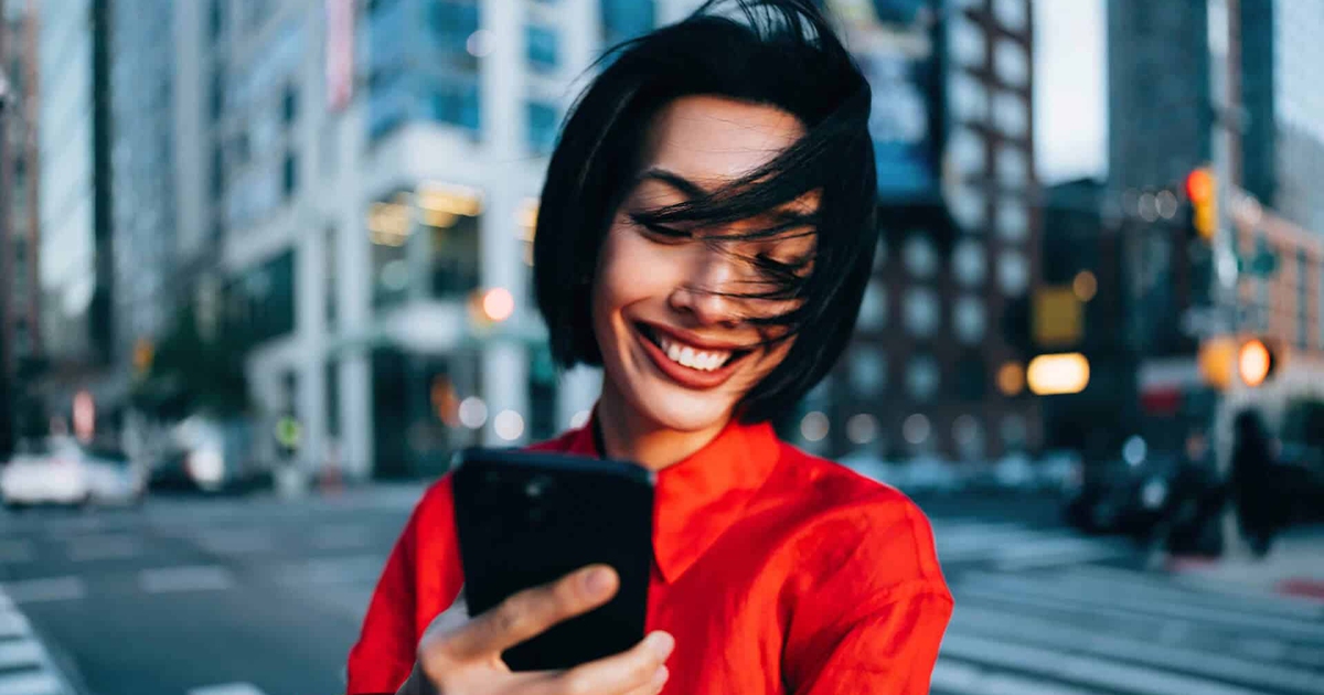 Come funziona la app Viola, che accompagna a casa le donne di notte ...
