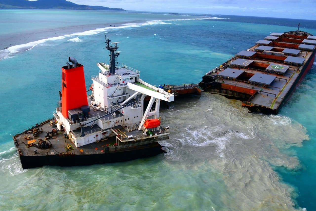 Mauritius arrests the ship's captain as it keeps leaking oil after ...