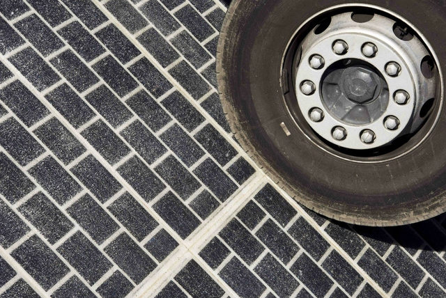 1.000 chilometri di asfalto solare in 5 anni. In Francia le strade ...