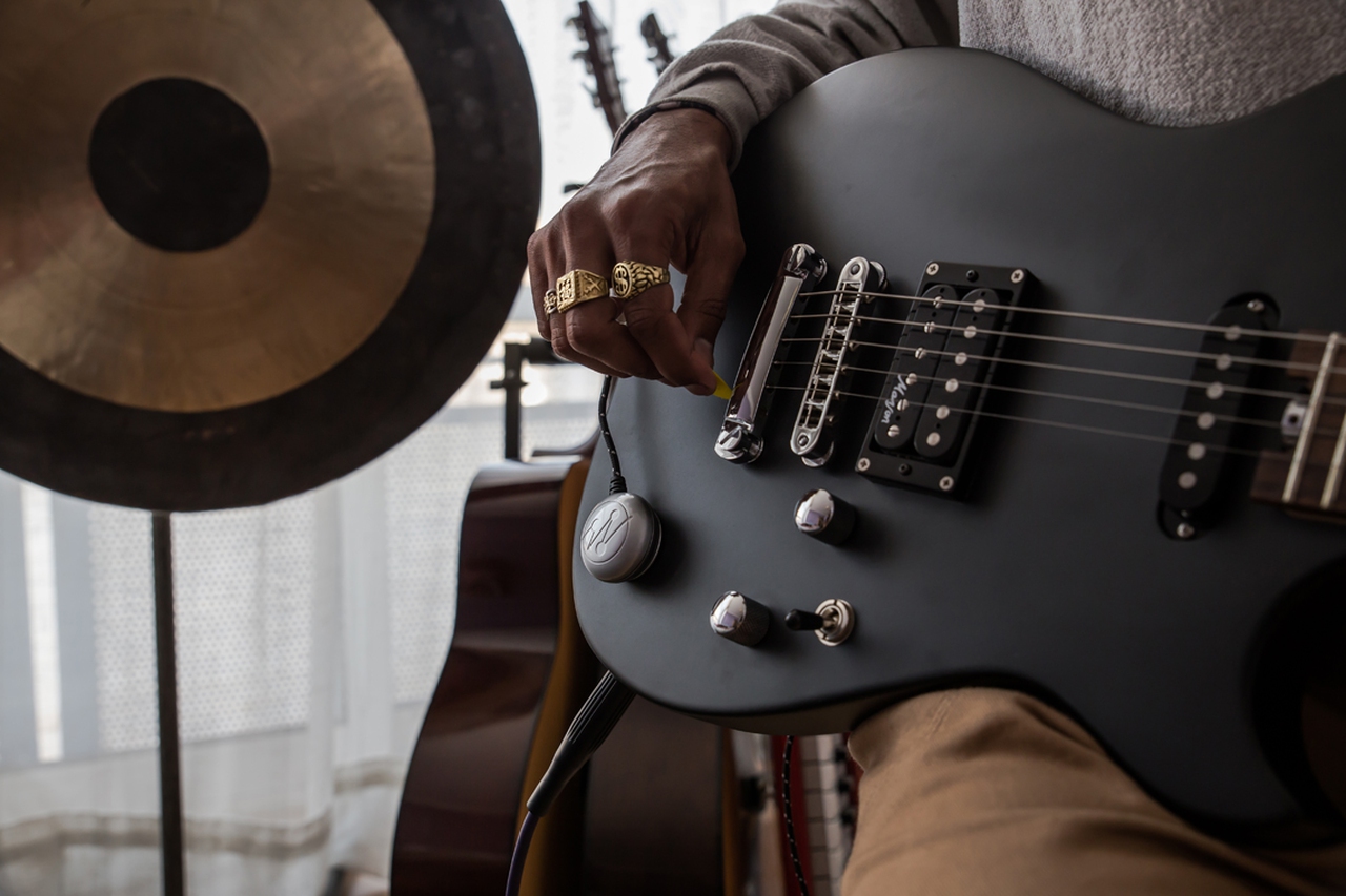 Mogees, the device that turns every object into a music instrument ...