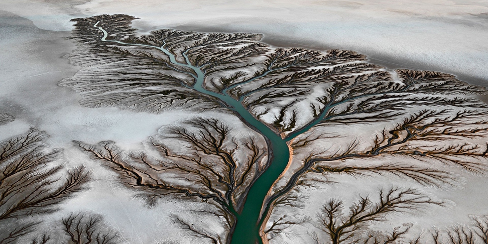 Watermark, al cinema lo spettacolare documentario che indaga l'atavico ...