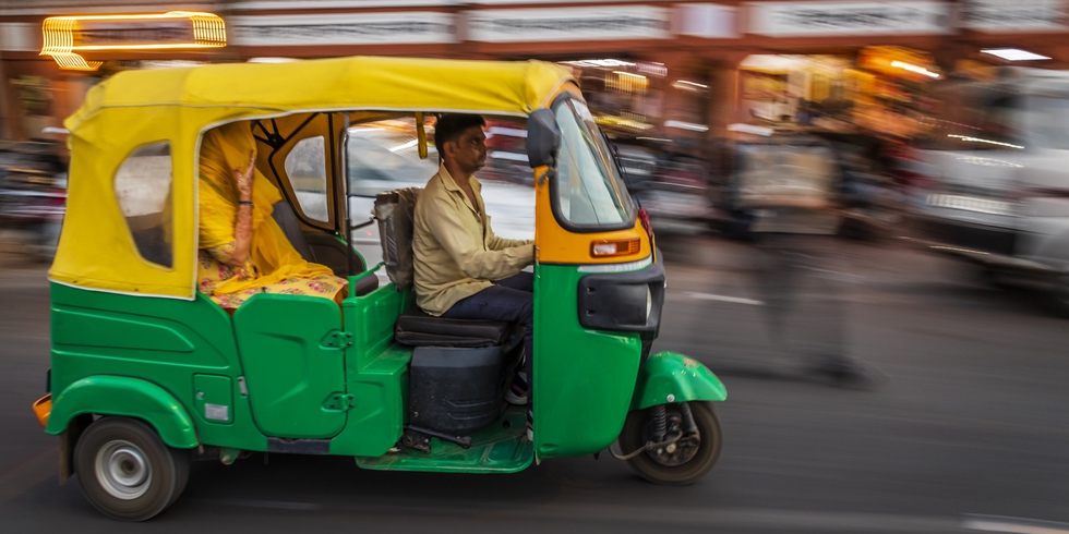 I tuk-tuk diventano elettrici per rendere il Sudest asiatico meno inquinato