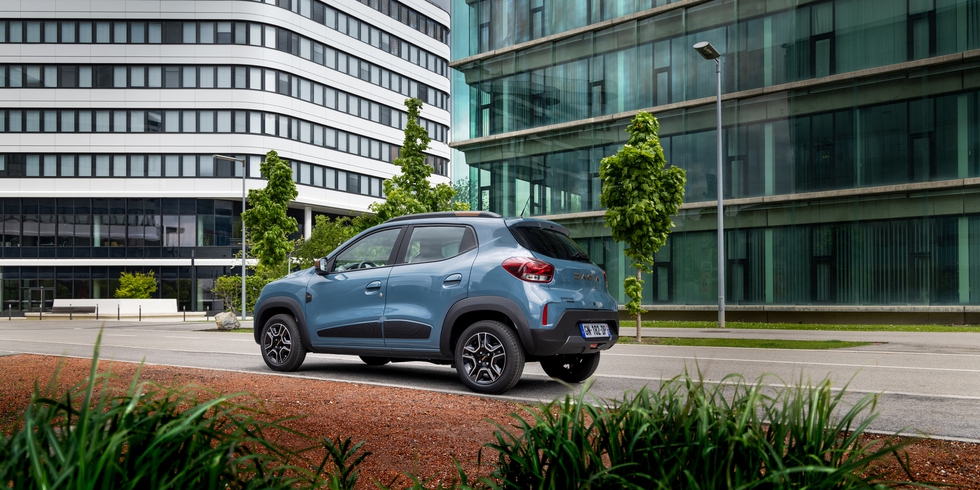 Spring, come va e cosa offre la nuova versione Extreme dell'elettrica Dacia