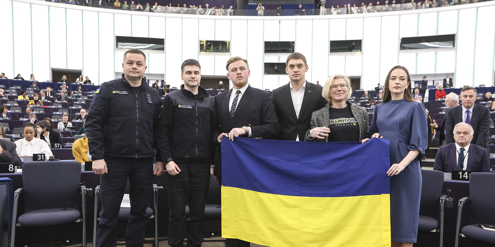 Il Parlamento europeo assegna al popolo ucraino il premio Sacharov per ...