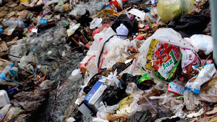 Garbage Clinical Insurance: the Indonesian project to trade waste for ...