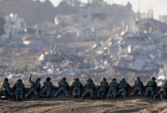 La situazione degli ostaggi israeliani nelle mani di Hamas, più di un anno dopo - LifeGate