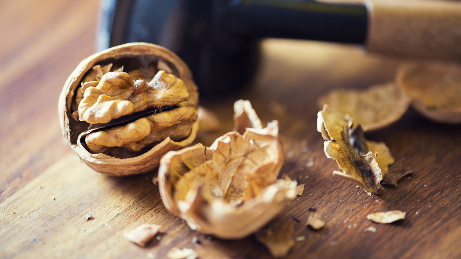 Le noci migliorano la salute del cuore, la prova nella sintesi di 150 ...