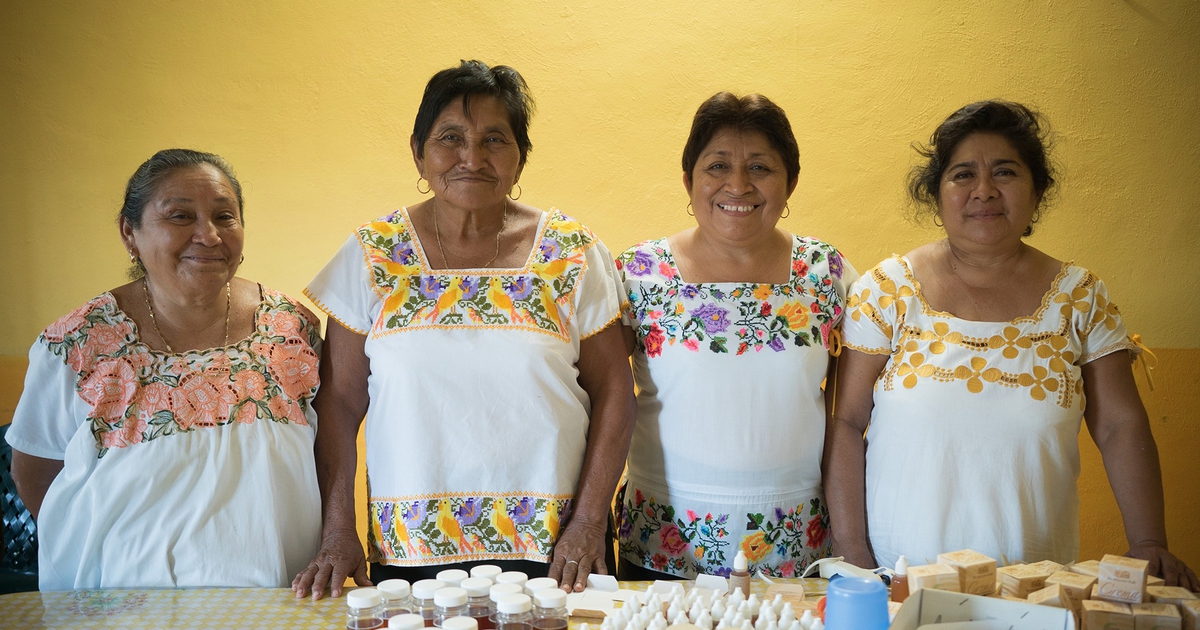 Leydy Pech, the Mayan beekeeper who defeated Monsanto - LifeGate