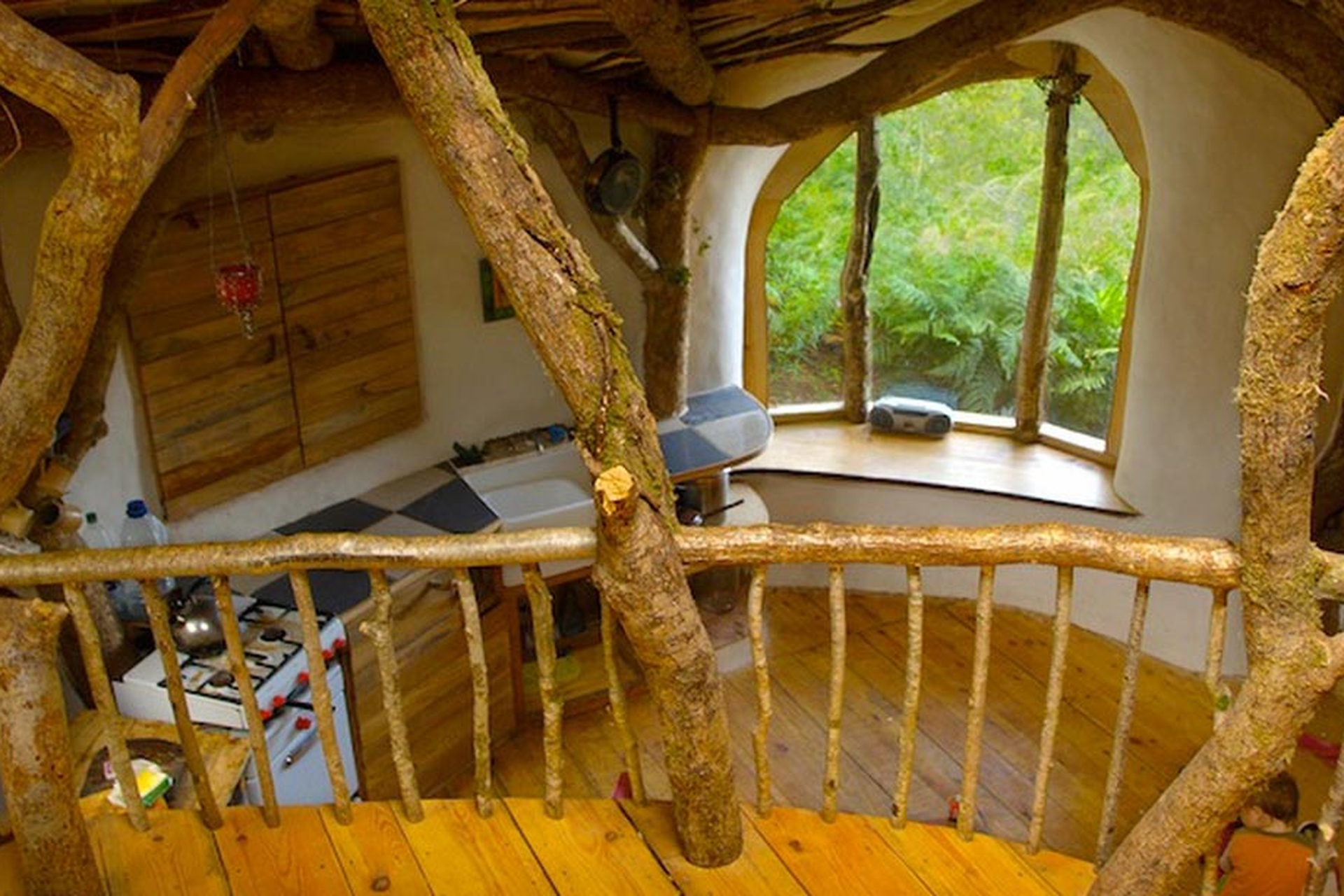 5 Hobbit houses to live in - LifeGate