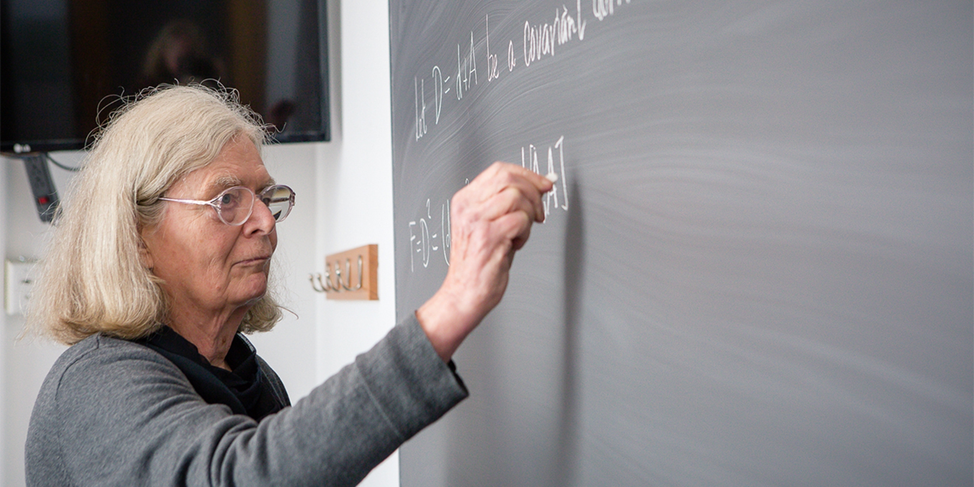 Karen Uhlenbeck è la prima donna a vincere il premio Abel per la ...