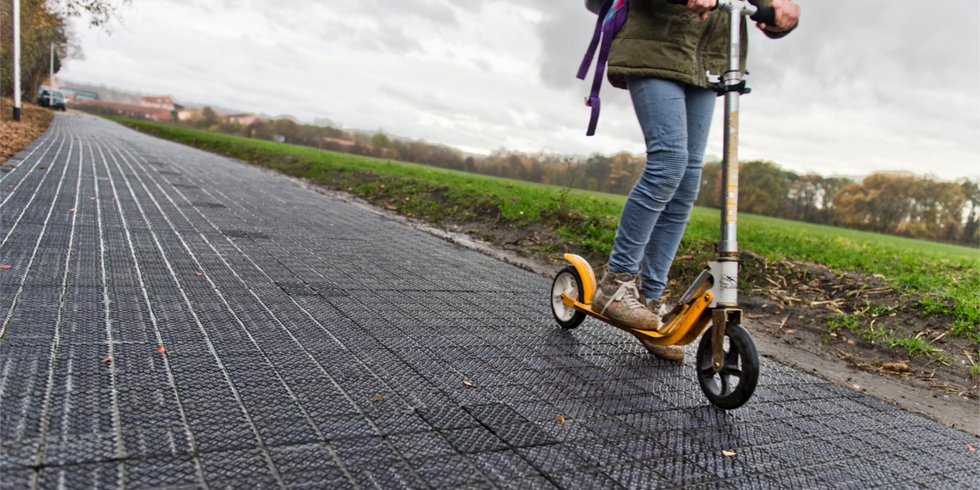 The first solar cycle lane opens in Germany, to harness the power of ...