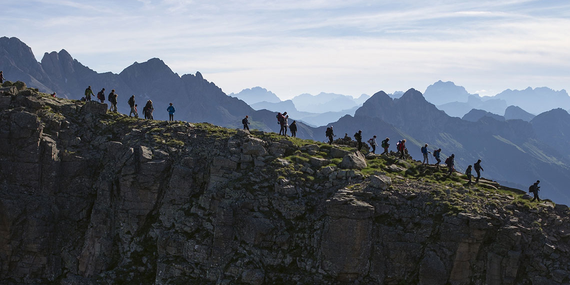 Va' sentiero, riscoprire le montagne da nord a sud lungo il Sentiero ...