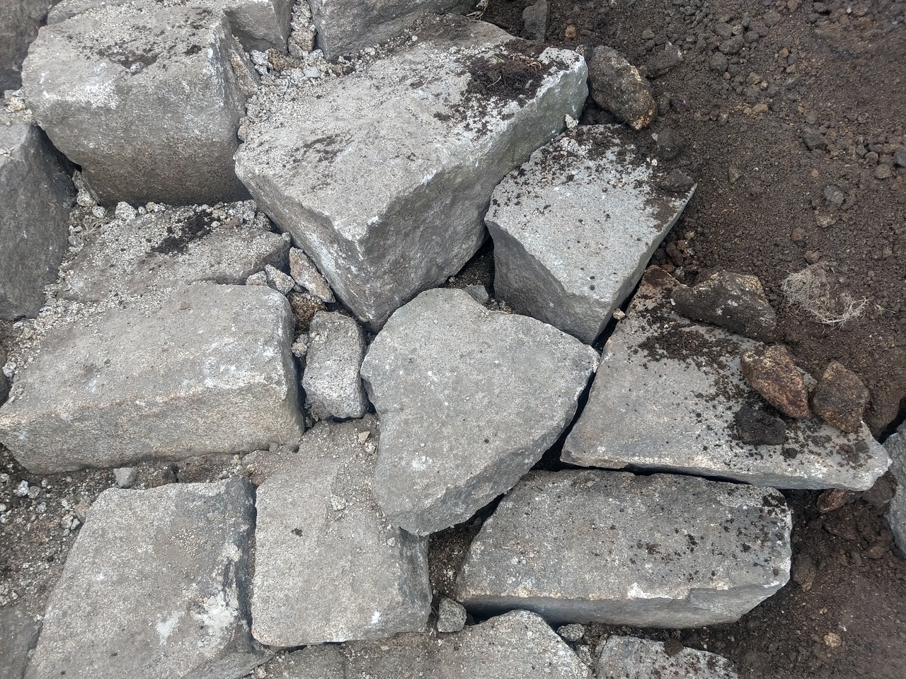 Path work in the Mournes - LifeGate