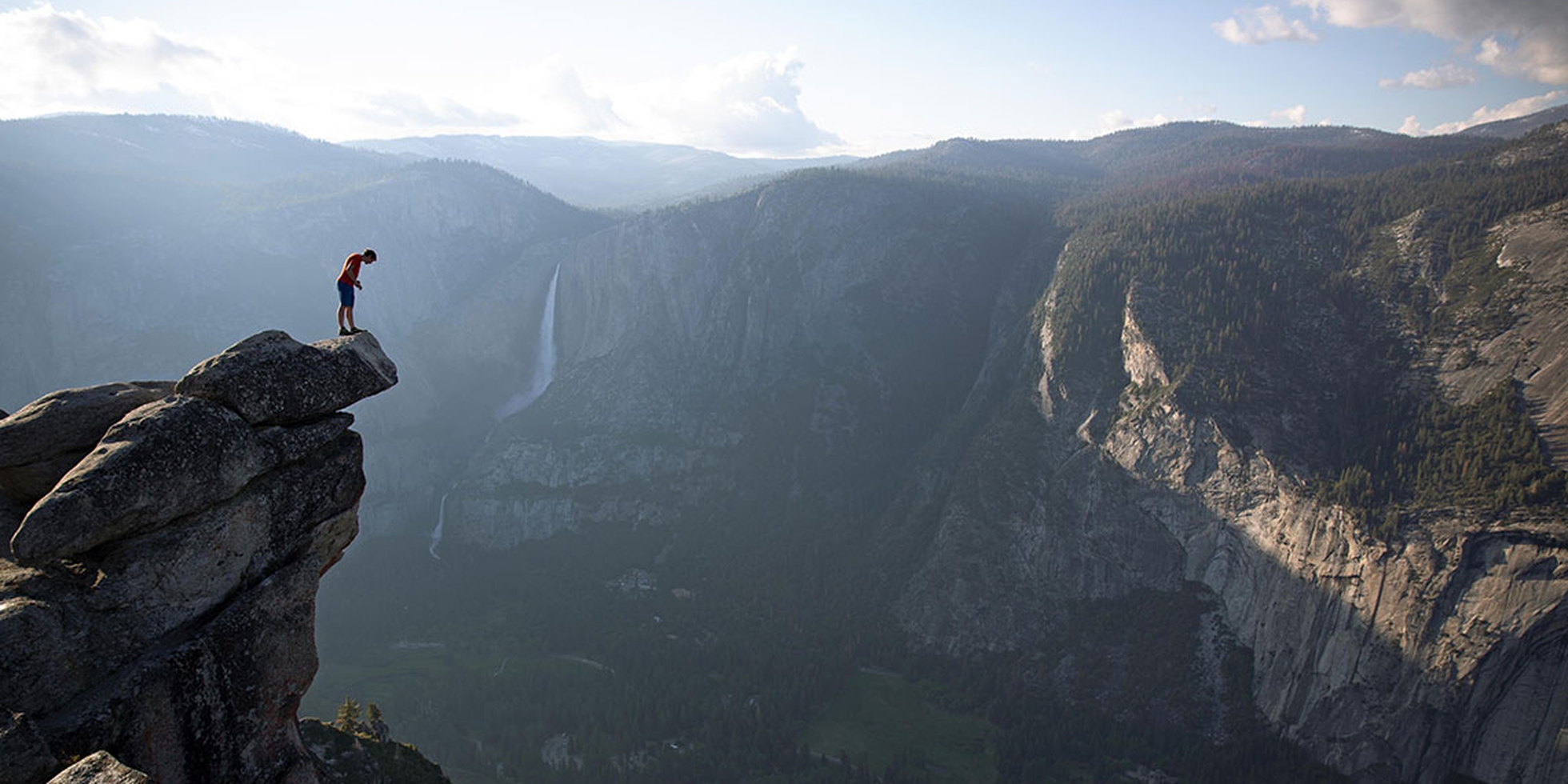 Free Solo, live beyond fear. Climber Alex Honnold's story wins the ...