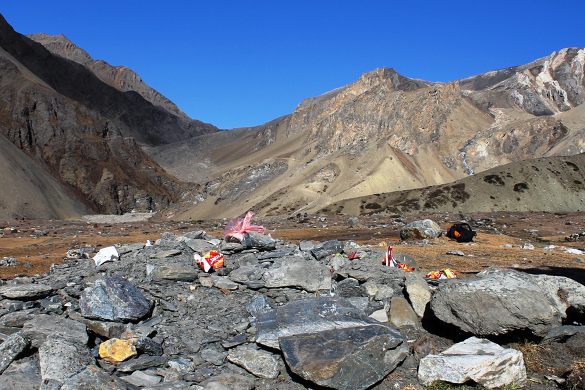 Mount Everest is the world's highest garbage dump: why sustainable ...