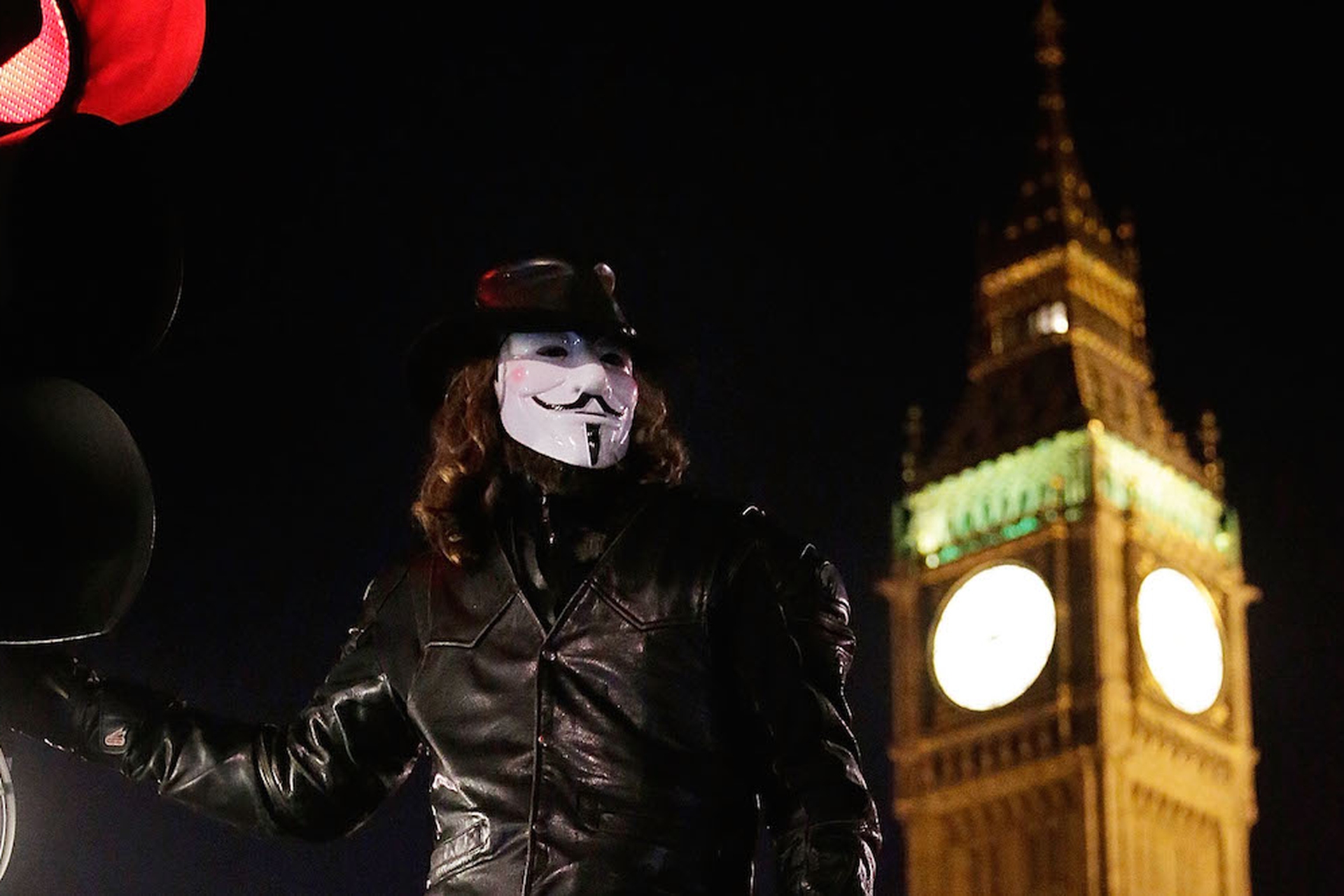 Who is behind Anonymous, the hackers who have declared war on Isis ...