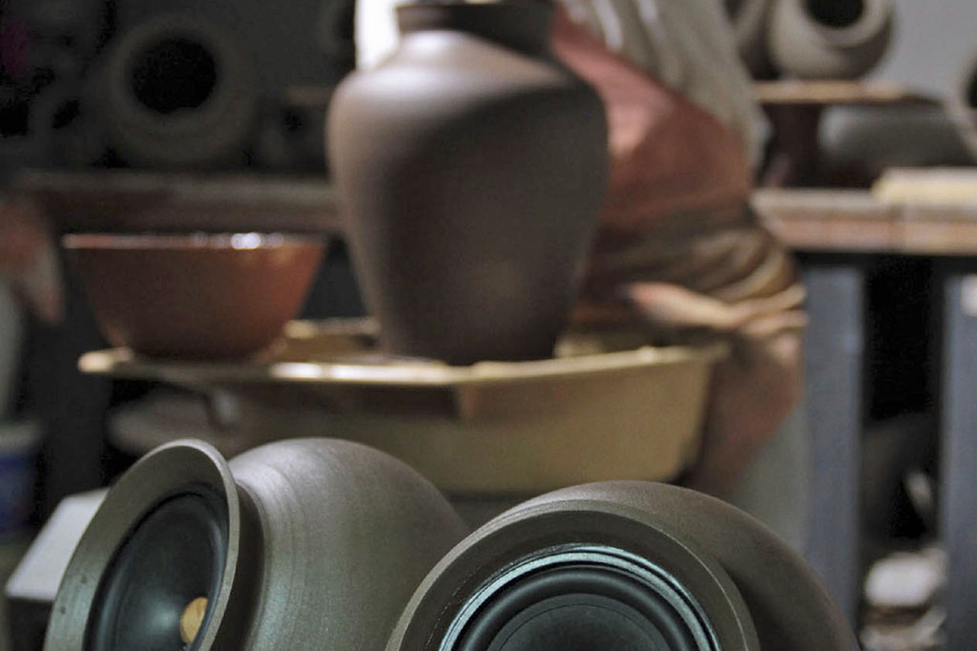 The clay speakers reproducing “the sound of the earth” - LifeGate
