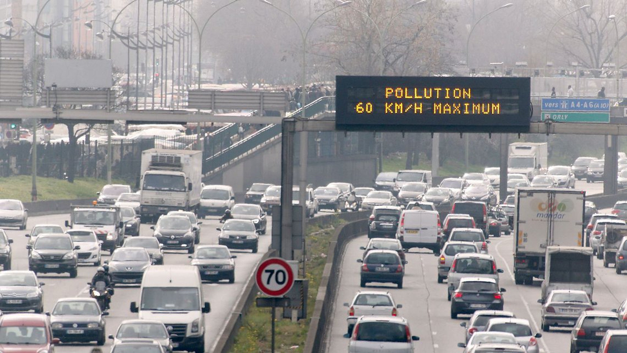 Paris to ban old and polluting cars - LifeGate