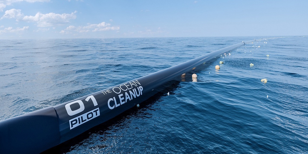 The first revolutionary system that removes ocean plastic is ready to set sail