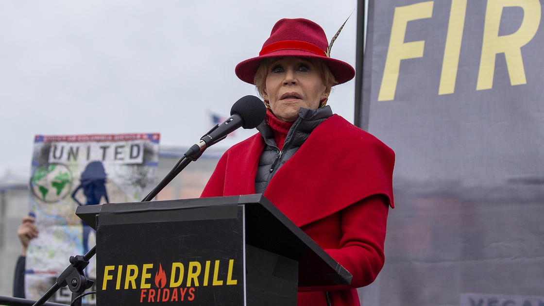 Jane Fonda lancia una campagna contro i politici e i combustibili ...