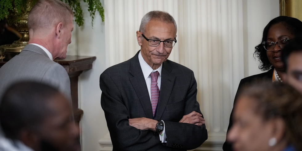 Chi è John Podesta, il nuovo rappresentante degli Stati Uniti per il clima