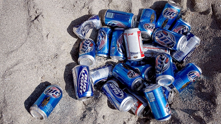 Perché una lattina ci costa cara - LifeGate
