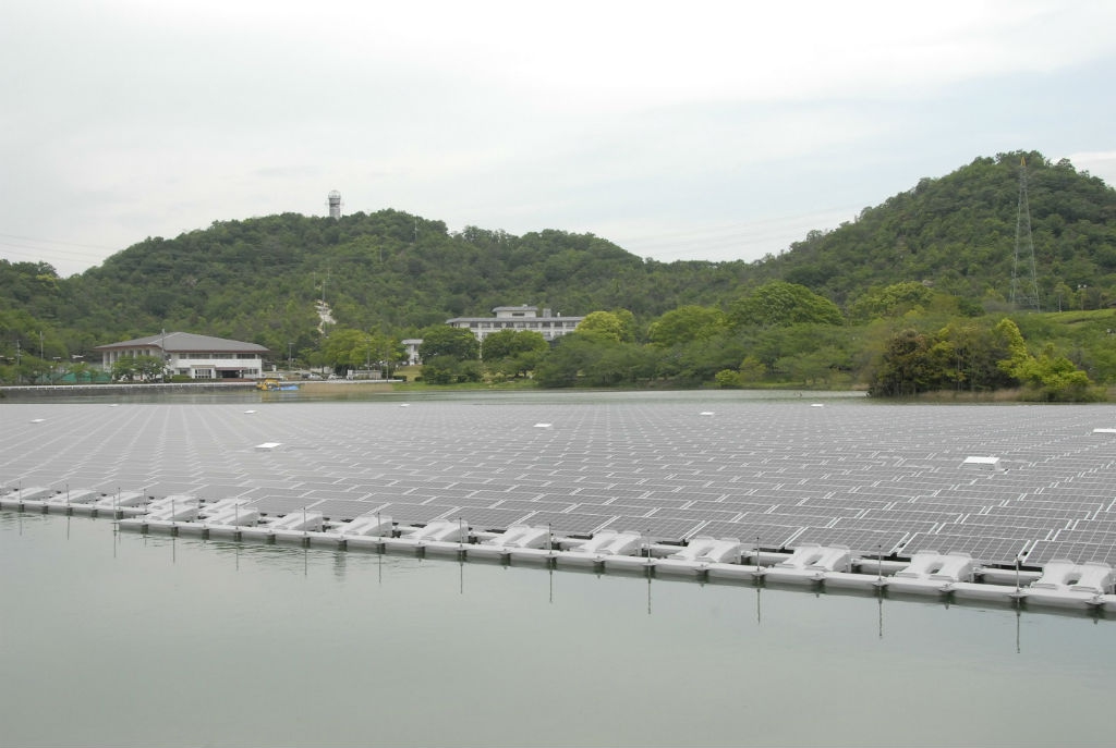 World’s largest floating solar plant is being built in Japan - LifeGate