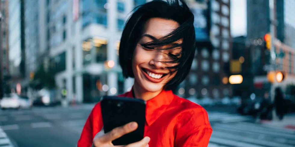 Come funziona la app Viola, che accompagna a casa le donne di notte ...