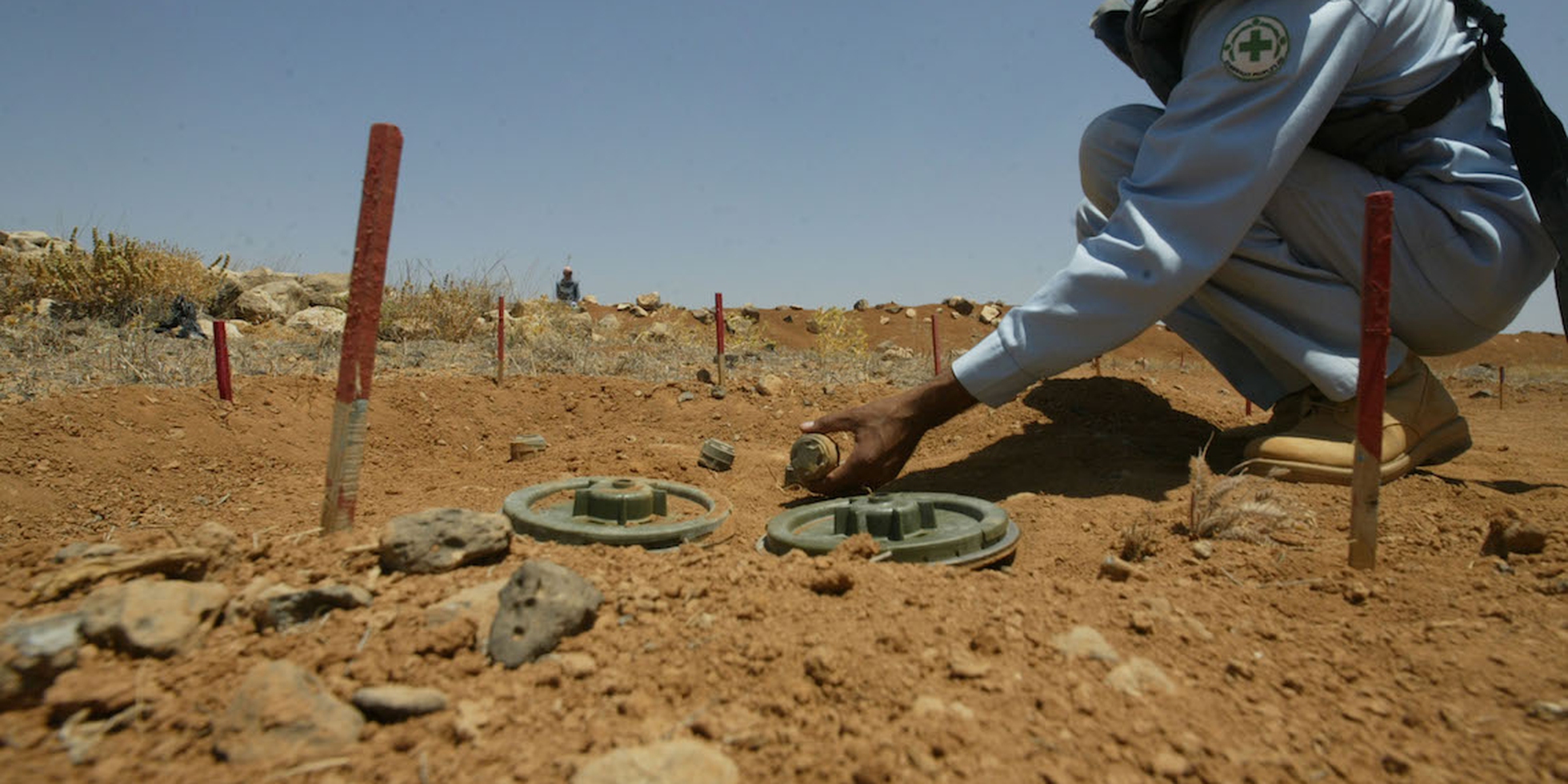 Unexploded mines and bombs. Demining Syria will take 30 years - LifeGate